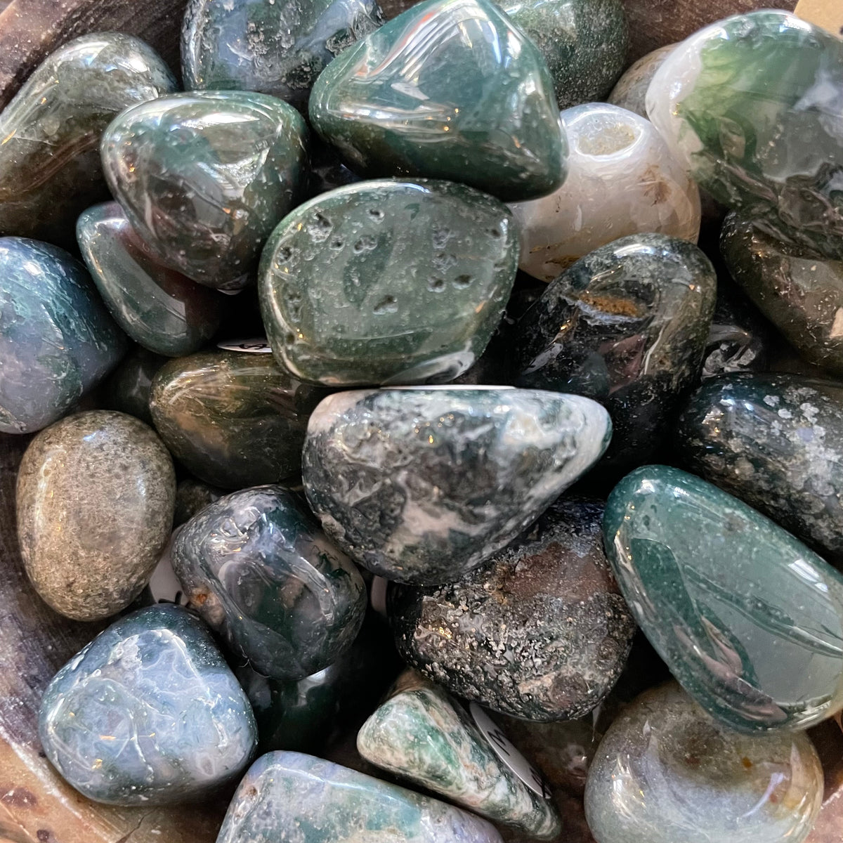 Moss Agate Tumbled Stone – ReCircle Home